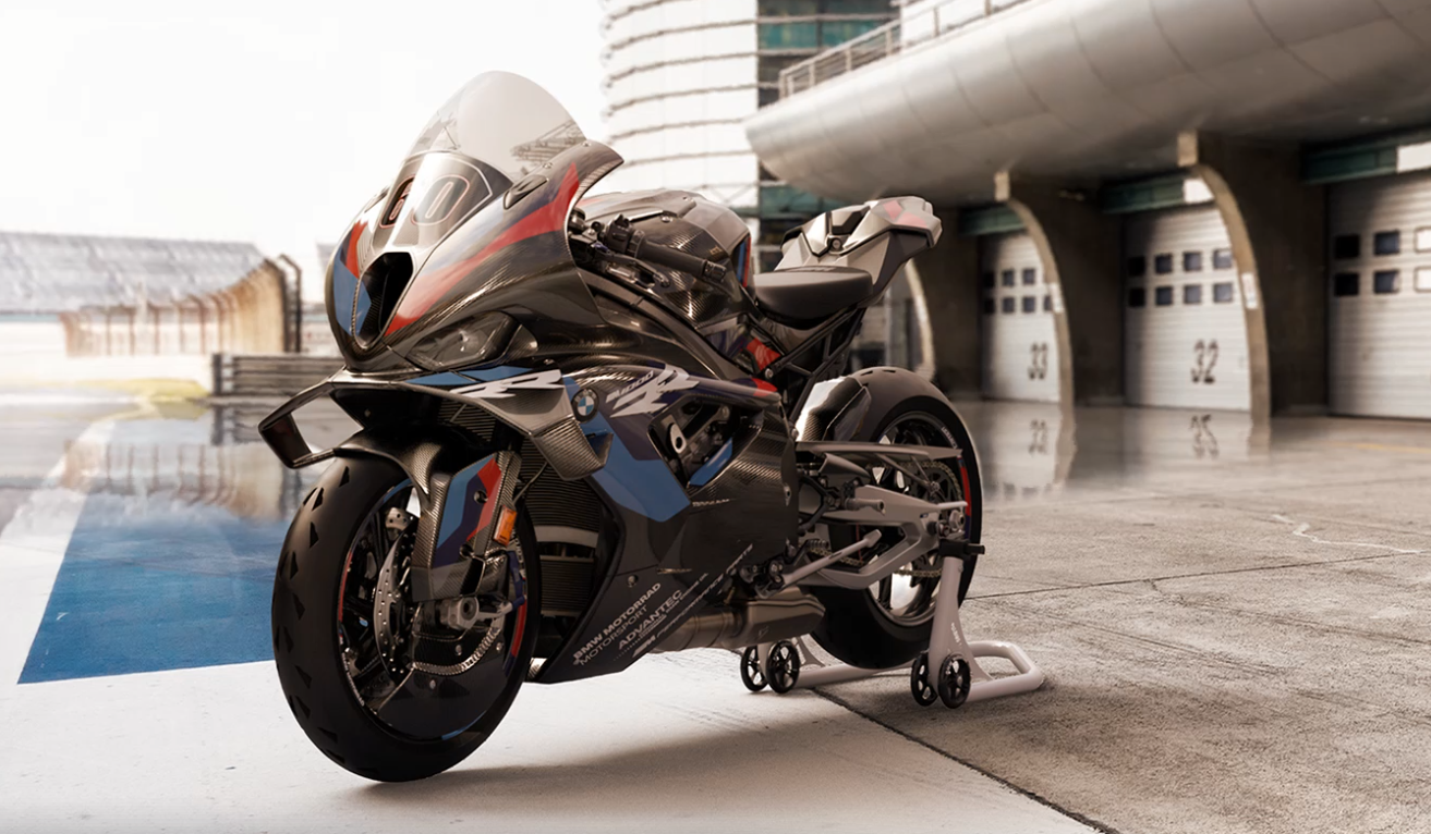 BMW M1000RR 2025年最新モデルの魅力！スペックやS1000RRとの違いを徹底解説！｜Luxury Motors